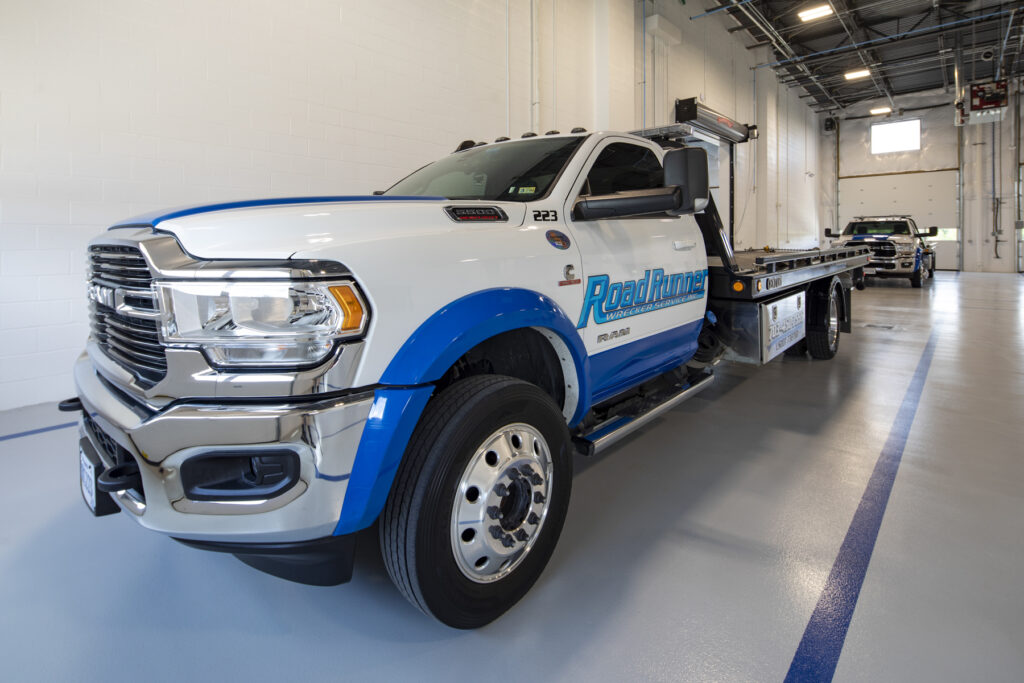 Roadside Assistance | Road Runner Wrecker Service Inc.